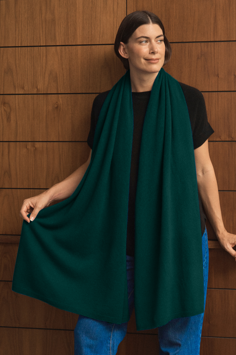 Rich Green Cashmere Wrap | Cara Cashmere